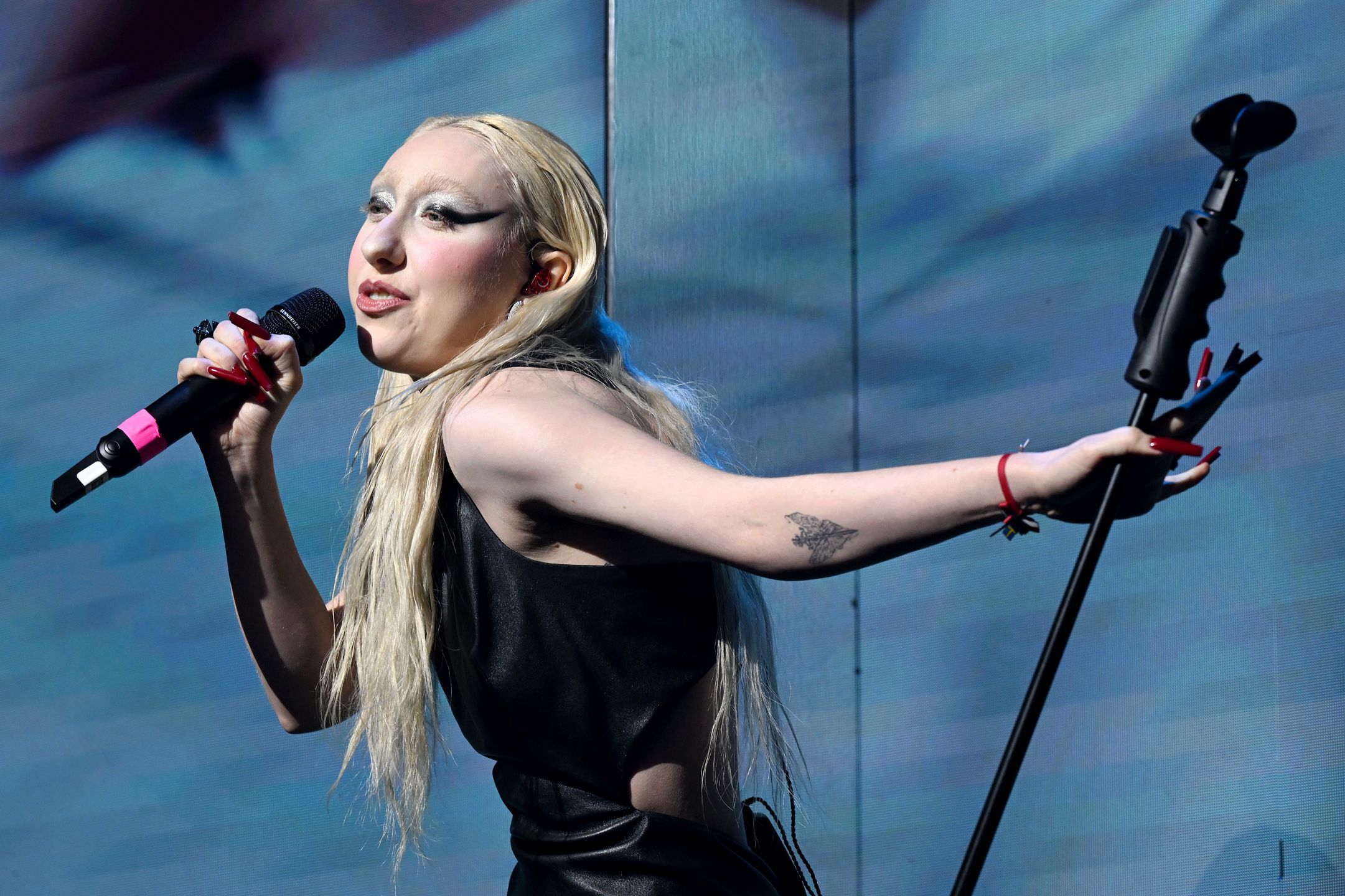 Eurowizja 2024. Luna w Londynie zaprezentowała długie paznokcie - WP ...