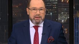Karol Gnat wciąż w TVP. Zniknął z "Panoramy", ale wiosną wraca na ...