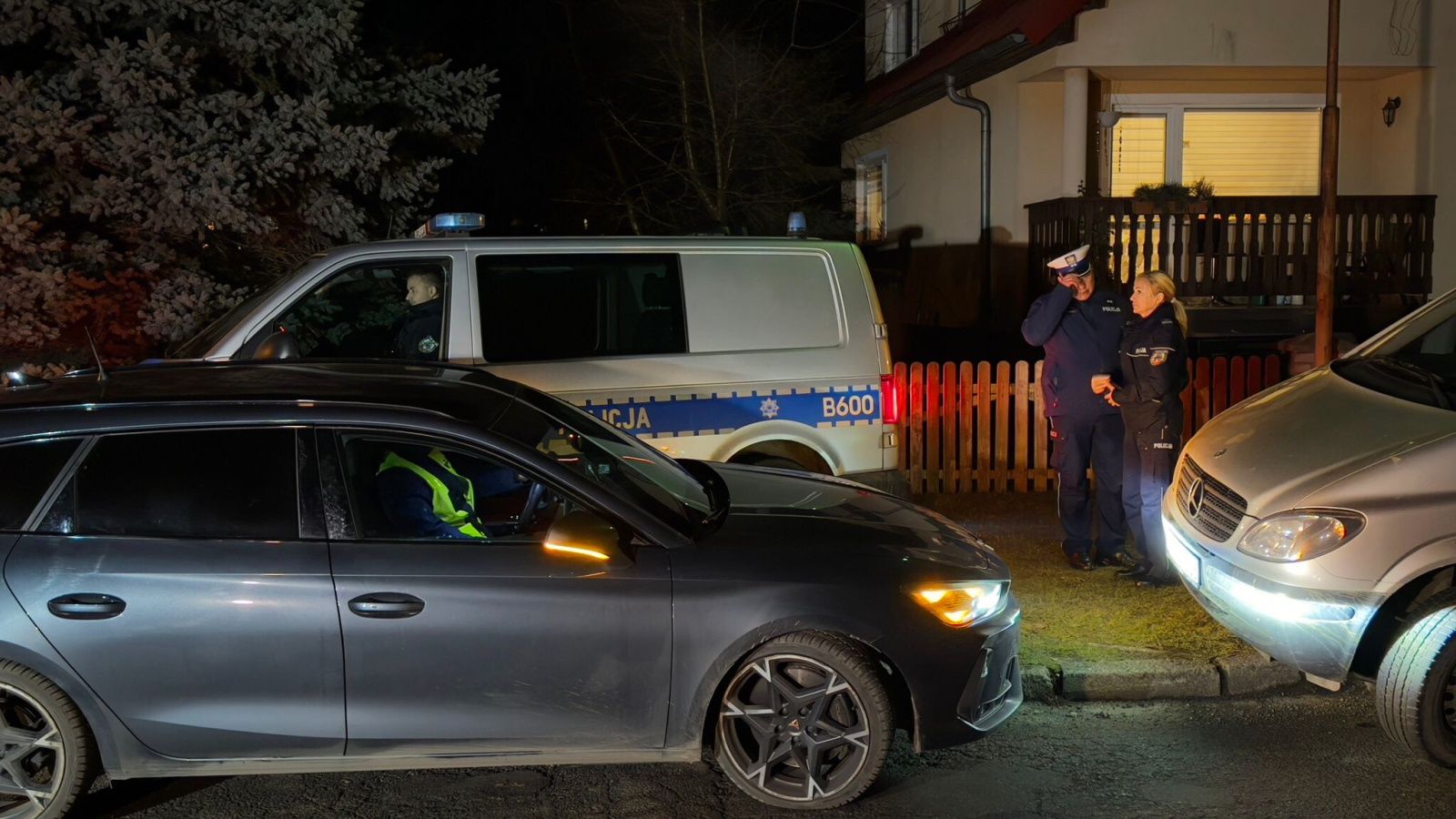 Jelenia Góra wstrząśnięta śmiercią 11-latki. Policja podaje, kogo ...