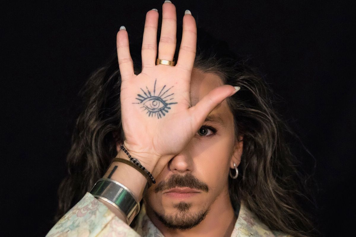 Pokazali księdzu zdjęcia Szpaka. "To jest gruba prowokacja"