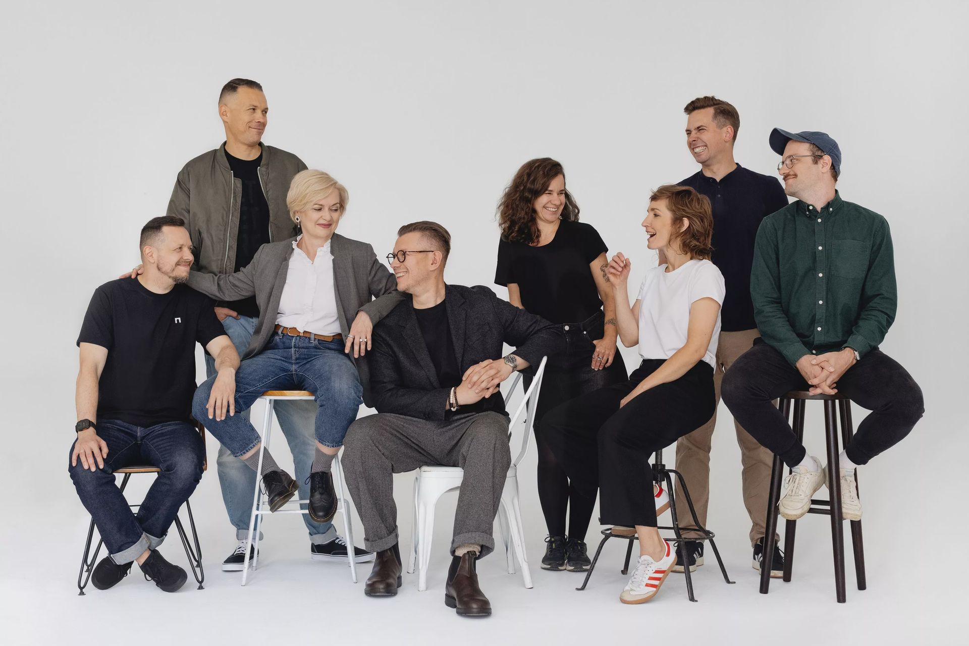 All Hands Agency wzmacnia zespół i reorganizuje strukturę