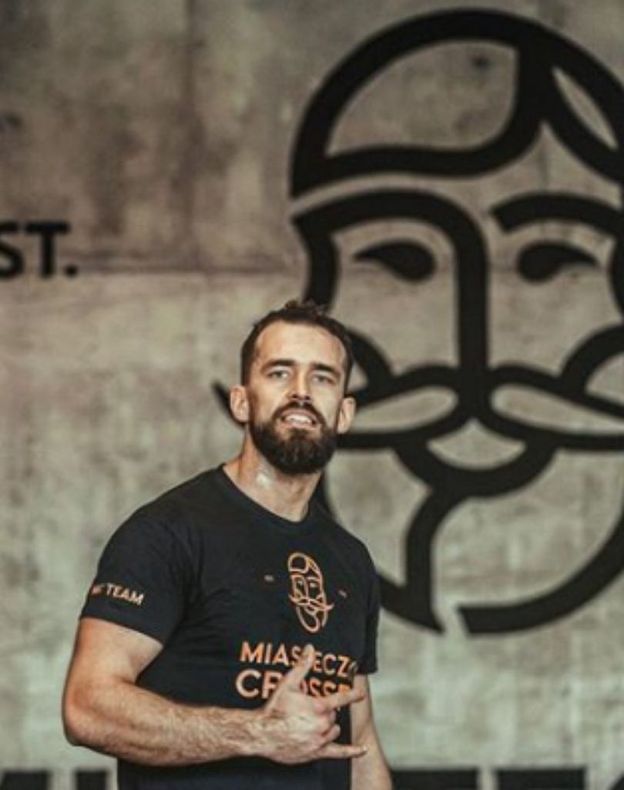 Joginka Paula Ross zarzuca partnerowi porzucenie rodziny dla byłej dziewczyny Barona. "Niech ...