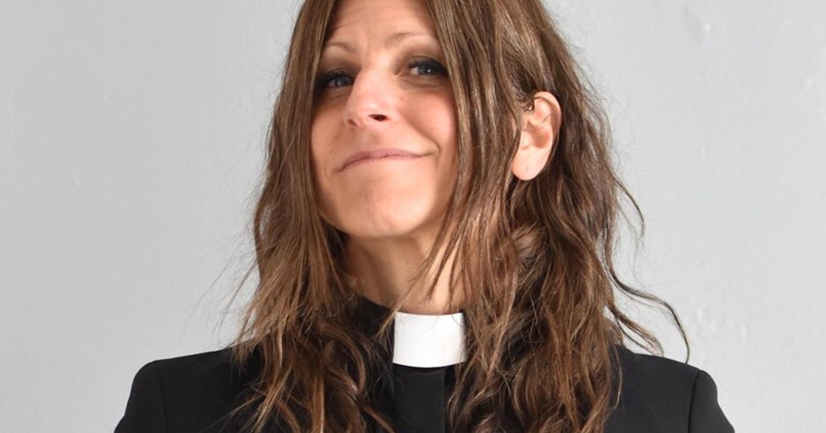 Kobieta uważa się za księdza. Watykan miał jedno rozwiązanie - Vibez