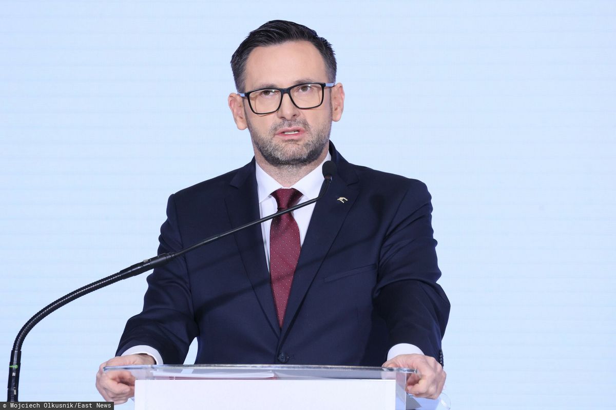 Obajtek stawi się przed komisją śledczą? "Pozory" - WP Wiadomości