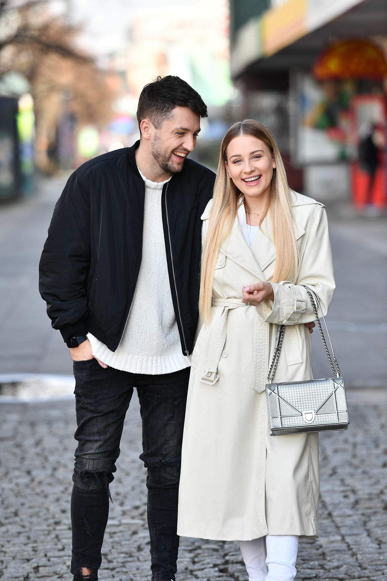 Andziaks z rodziną we Włoszech. Jej ojczym to prawdziwy amant, a gdzie ...