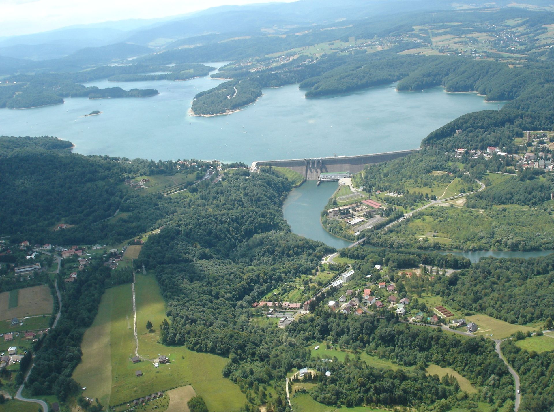 Cmentarzysko Solina. Z wody znów wypłynęły kości. Czaszki, żebra, piszczele