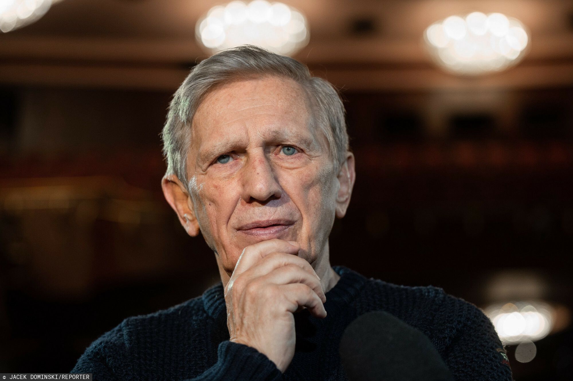 Tak wyglądał bankiet po premierze "Hamleta". Córka przekazała prezent i ...