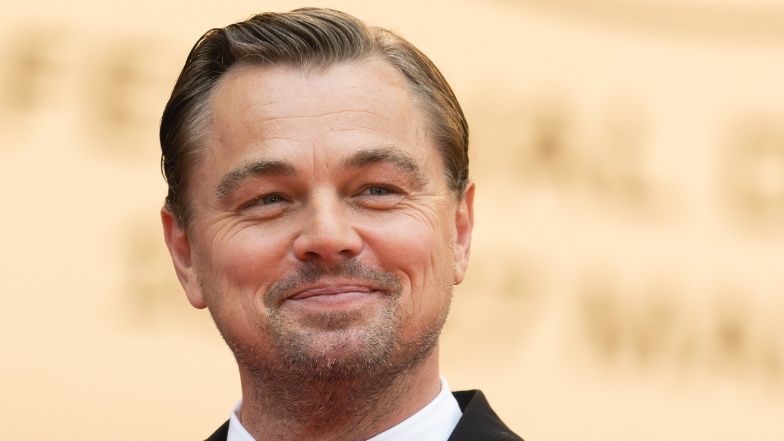 DiCaprio z młodszą o 24 lata modelką. Pluskali się w oceanie - Pudelek