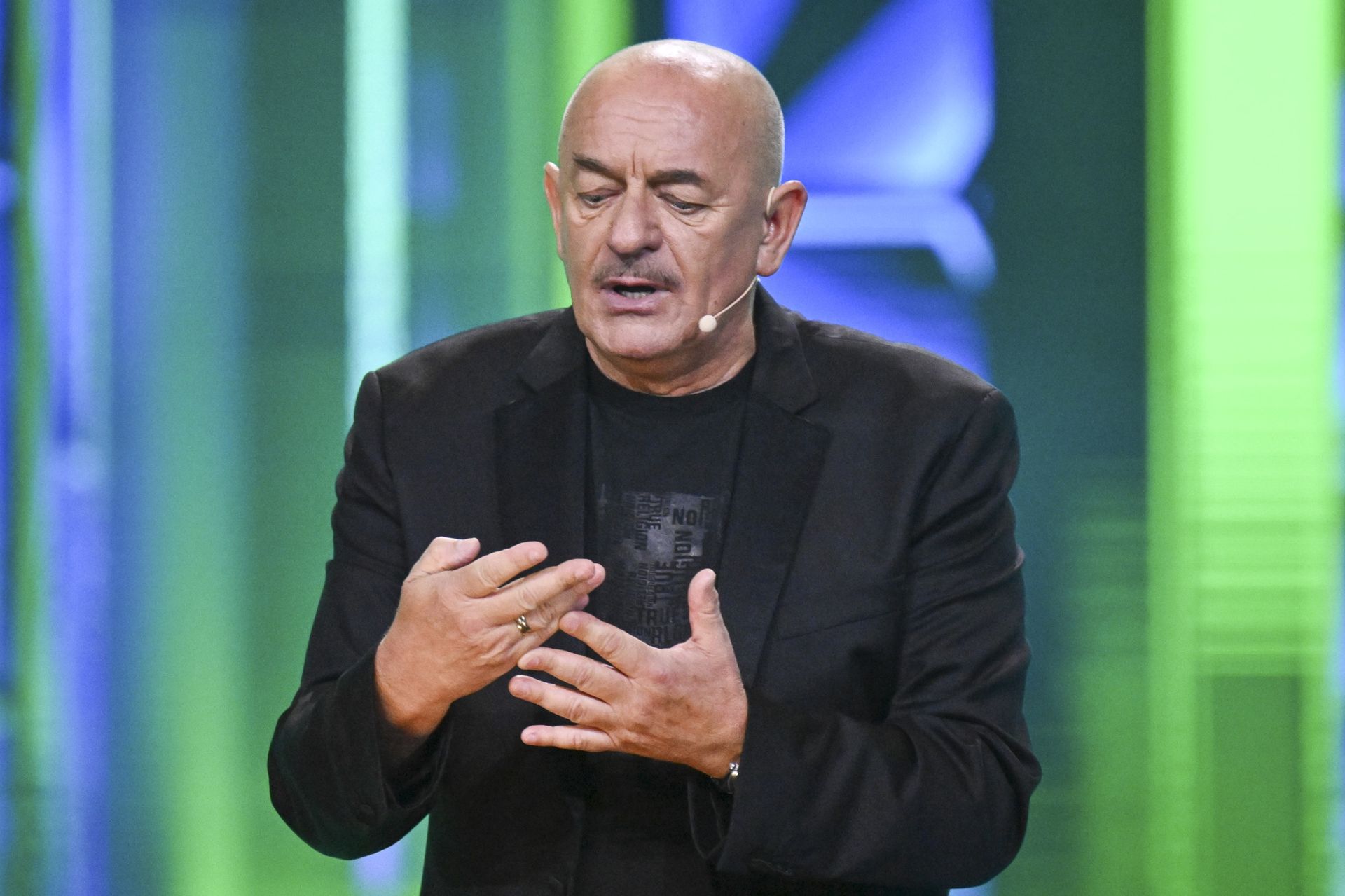 Z czego dziś śmieją się kabareciarze? Marcin Daniec nie widzi większych ...