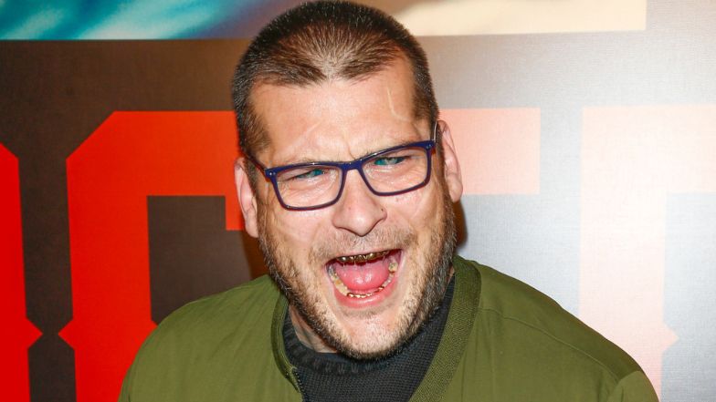 Popek szokuje tatuażem na CAŁEJ TWARZY. Internauci są przerażeni - Pudelek