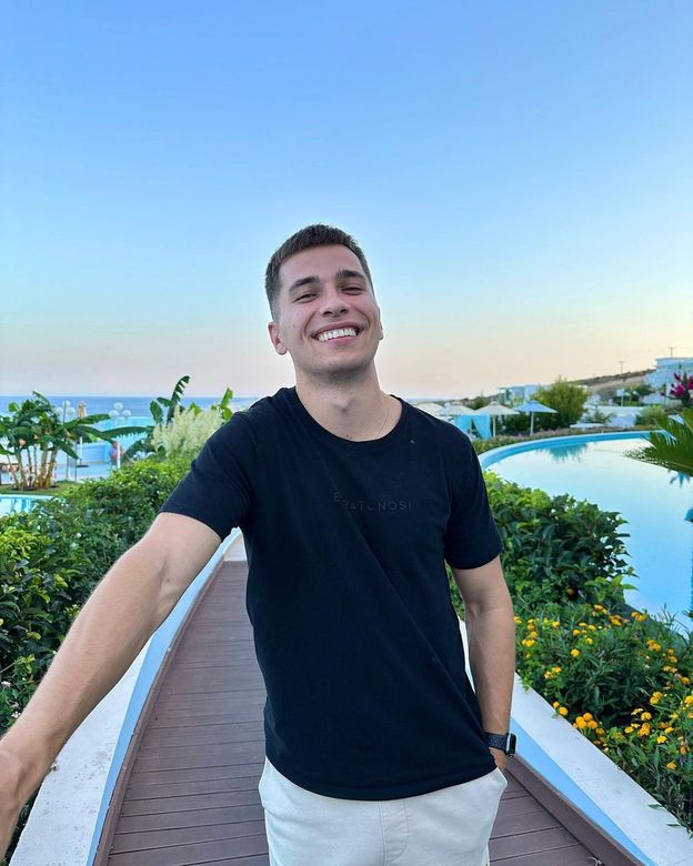 Friz kończy 28 lat i już dorobił się fortuny. Pamiętacie, jak zaczynał ...