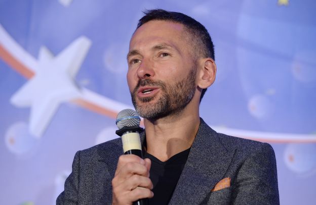 Urodziny świętował podczas "arabskiej nocy". Kim jest Tomasz Czechowicz ...