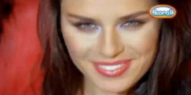 Urbańska reklamuje lody Dody! (WIDEO) - Pudelek