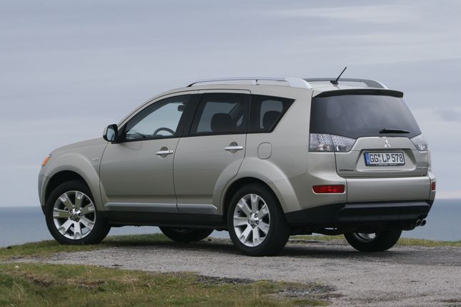 Używany Mitsubishi Outlander II: wybierz rozsądnie, a nie będziesz żałował