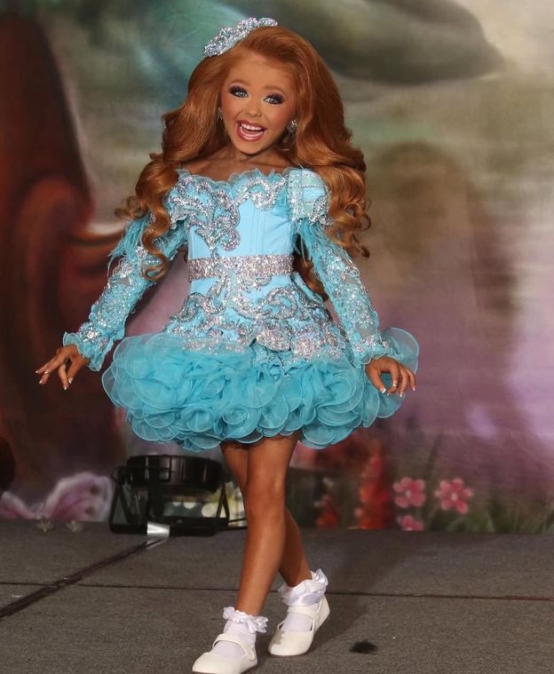 Kynlee Heiman w wieku sześciu lat zdobyła tytuł "królowej piękności ...