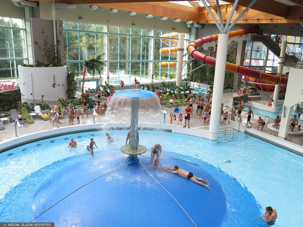 Koronawirus u klienta parku wodnego w Rudzie Śląskiej - WP Wiadomości