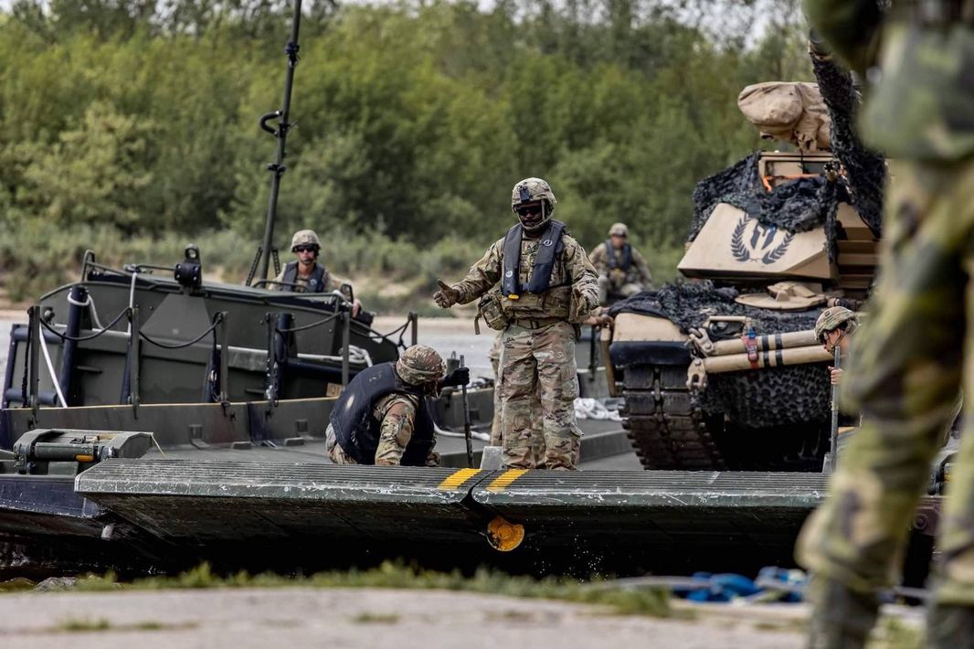 Współdziałanie i pełna gotowość NATO. Trwają wielkie ćwiczenia Defender ...