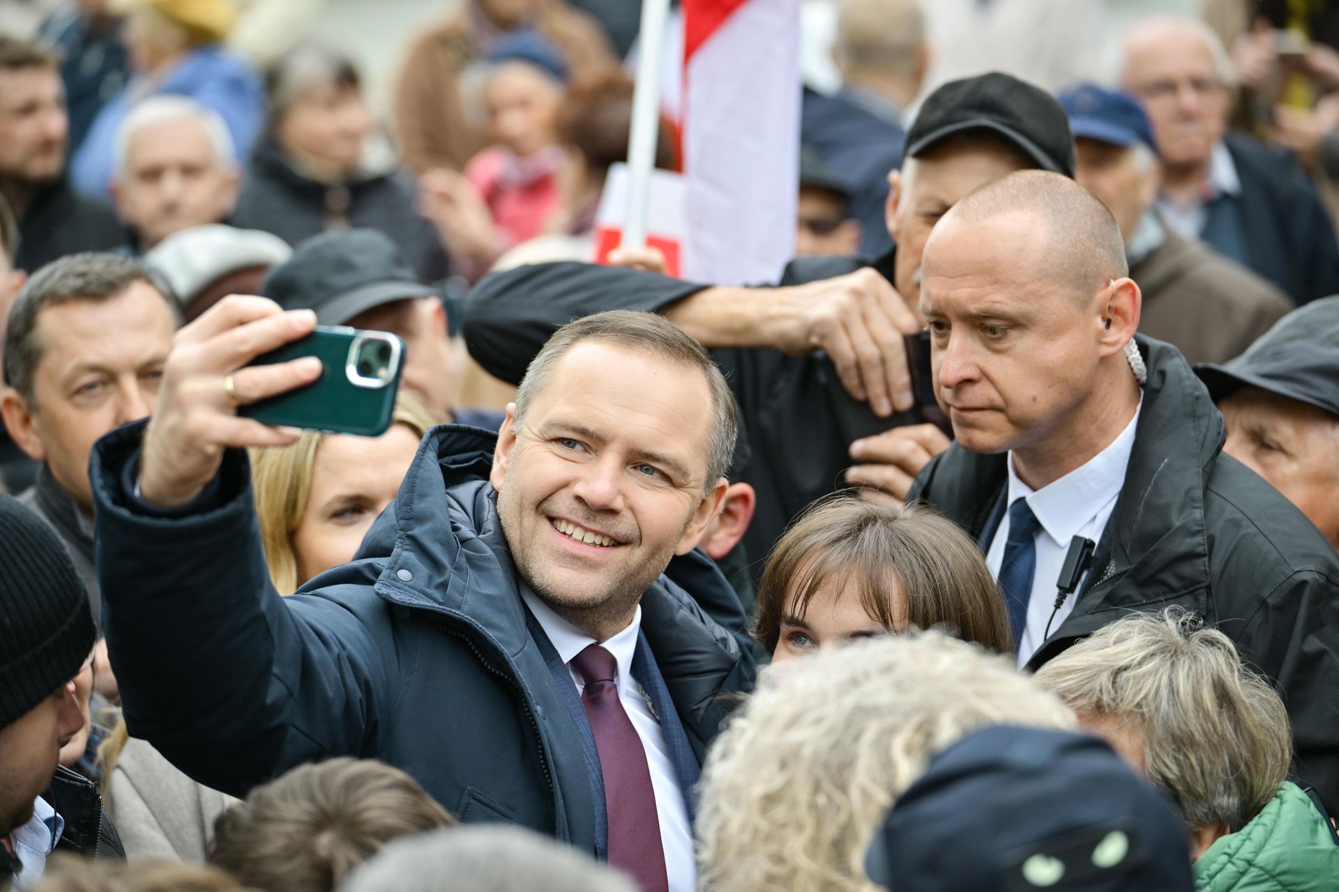Drugie mieszkanie Nawrockiego. Posłowie PiS grzmią: rzecz bez precedensu