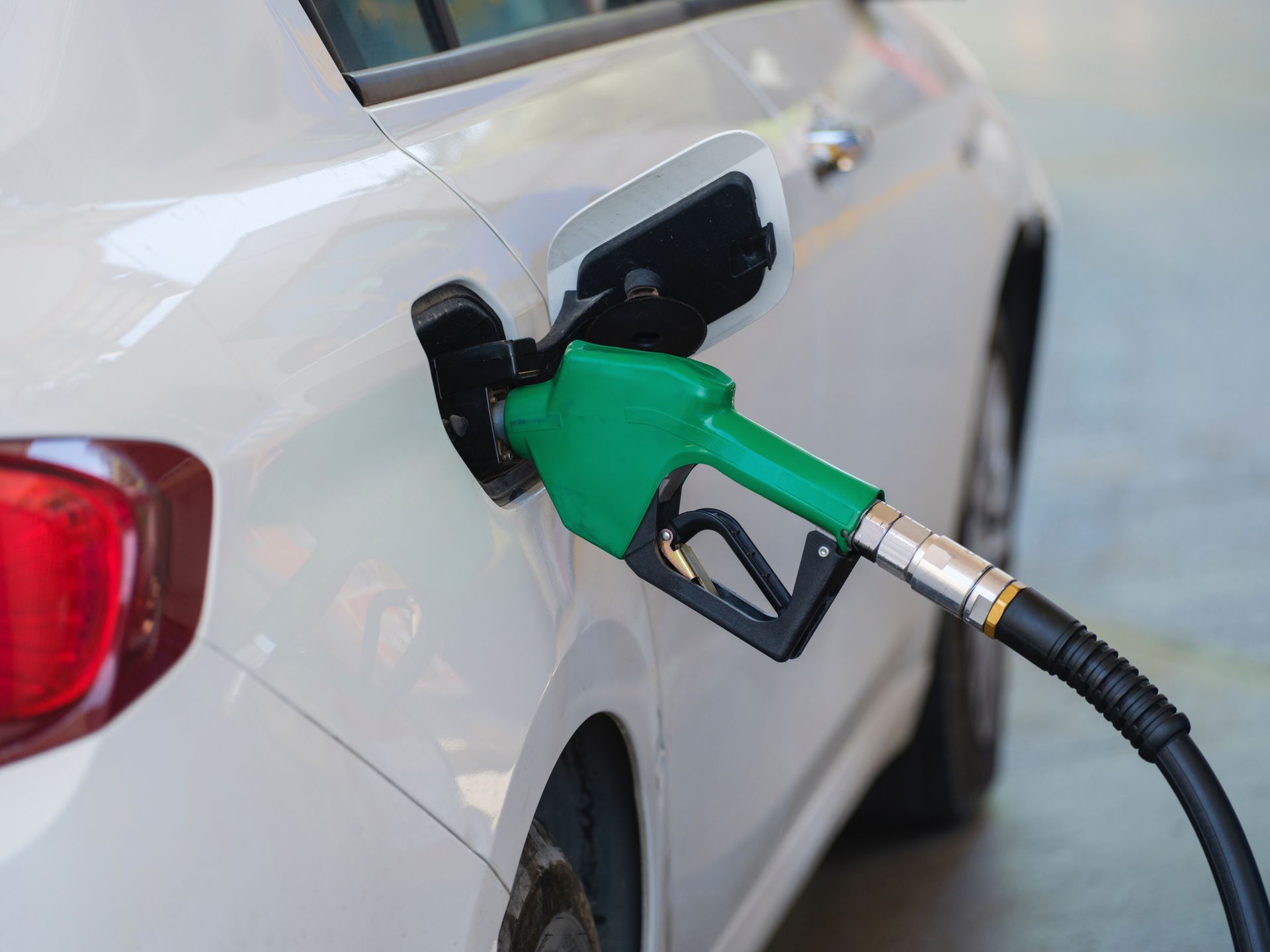 Dlaczego diesel jest taki drogi?
