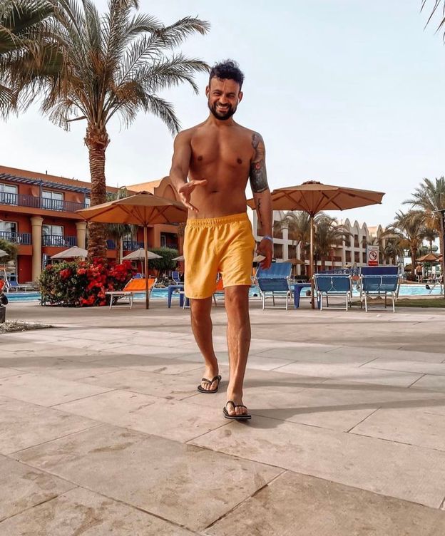 Robert El Gendy rozstał się z partnerką. Mają trzech synów - Pudelek