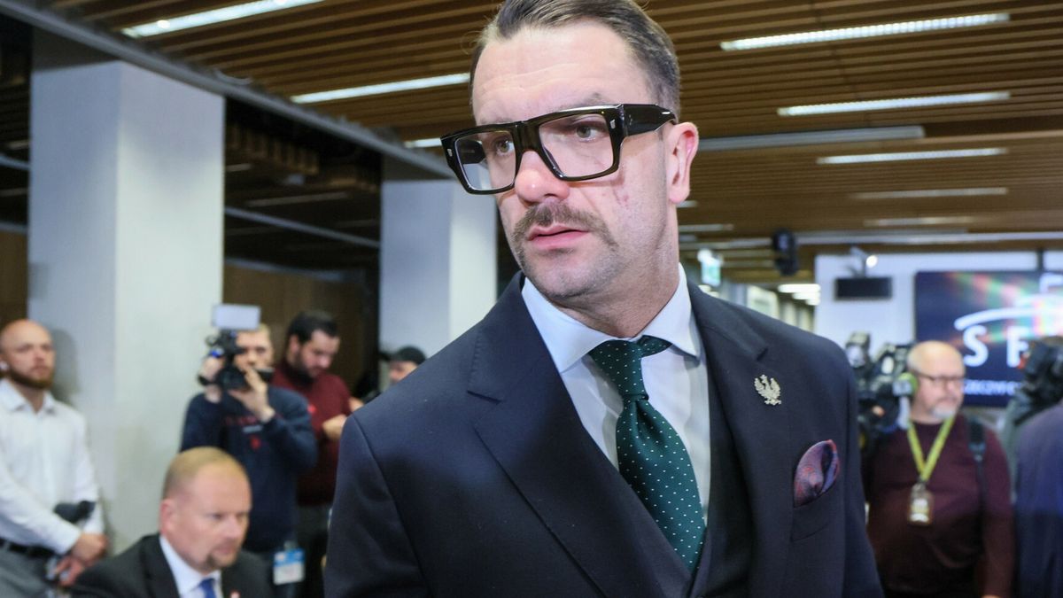 Mejza poza klubem PiS. Polityk zabrał głos