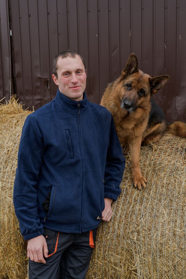 Książę William w "Rolnik szuka żony"? To nie żart. Sami porównajcie ...