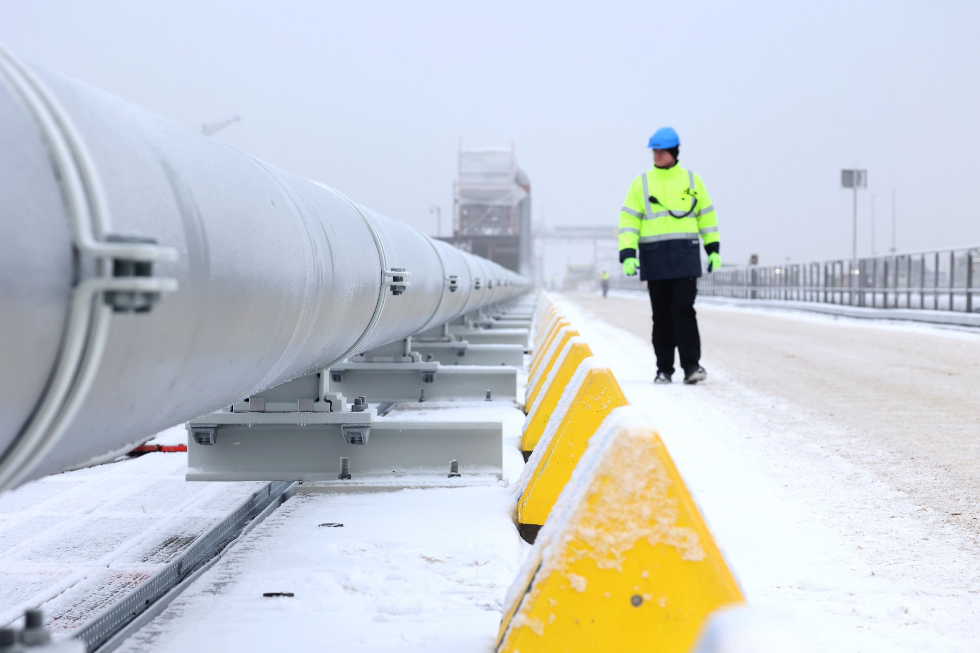 Germany's Gas Reserves Alarmingly Low: Risk of Shortages Looms - World ...