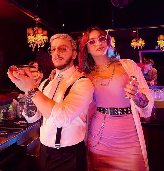 Gimper żyje w otwartym związku. Sheeya się przyznała - Pudelek