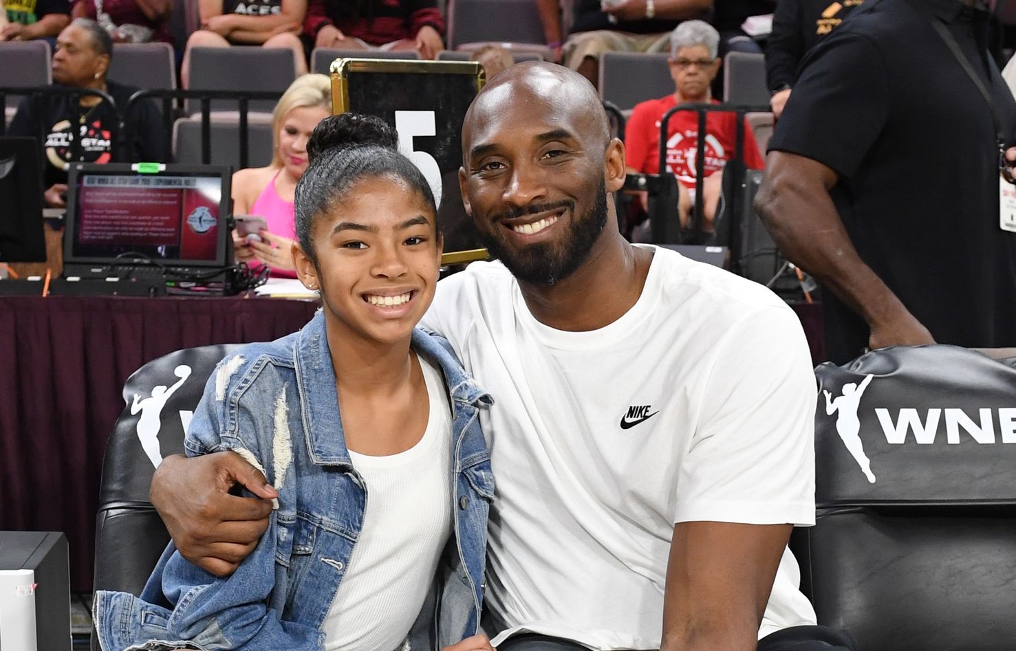 Matt Mauser wspomina żonę. Kobieta zginęła w katastrofie helikoptera ...