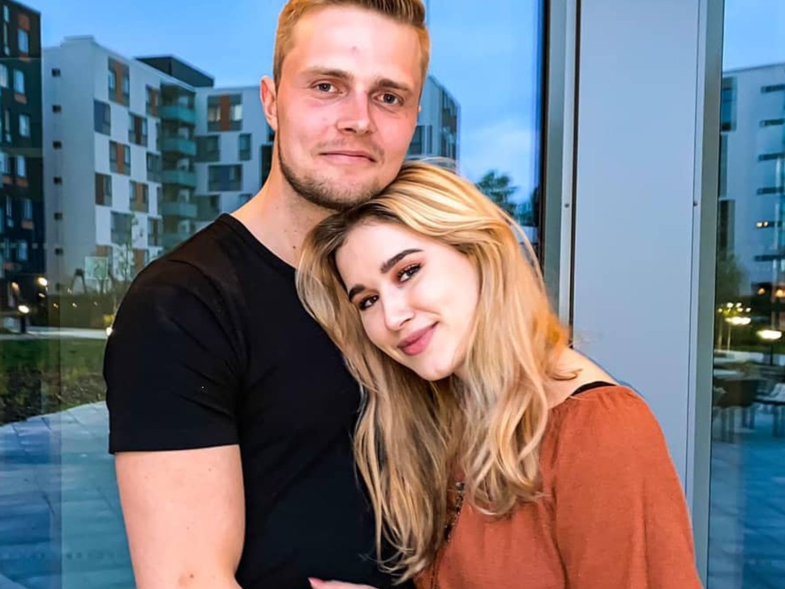 Wyszła za przyrodniego brata. Usłyszała, że to "przerażający związek" - o2