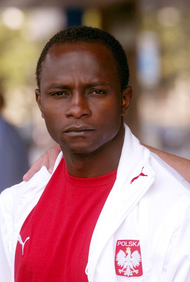 Nie do wiary, jak dziś wygląda Emmanuel Olisadebe. Co robi? - Pudelek