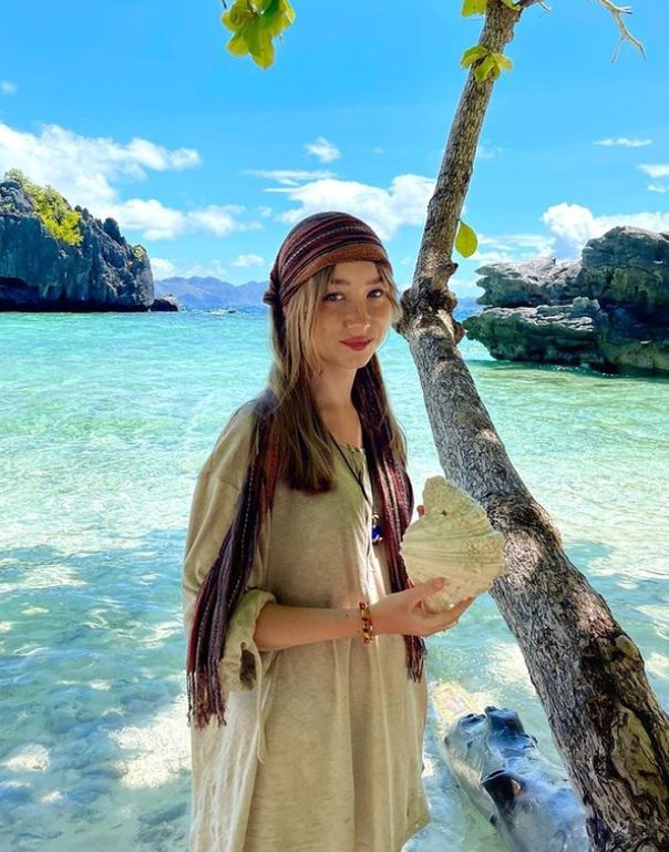 Nela Mała Reporterka ma już 18 lat! Tak dziś wygląda - Pudelek