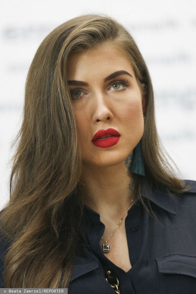 Deynn ZWOLNIŁA Lexy Chaplin. W tle afera Pandora Gate - Pudelek