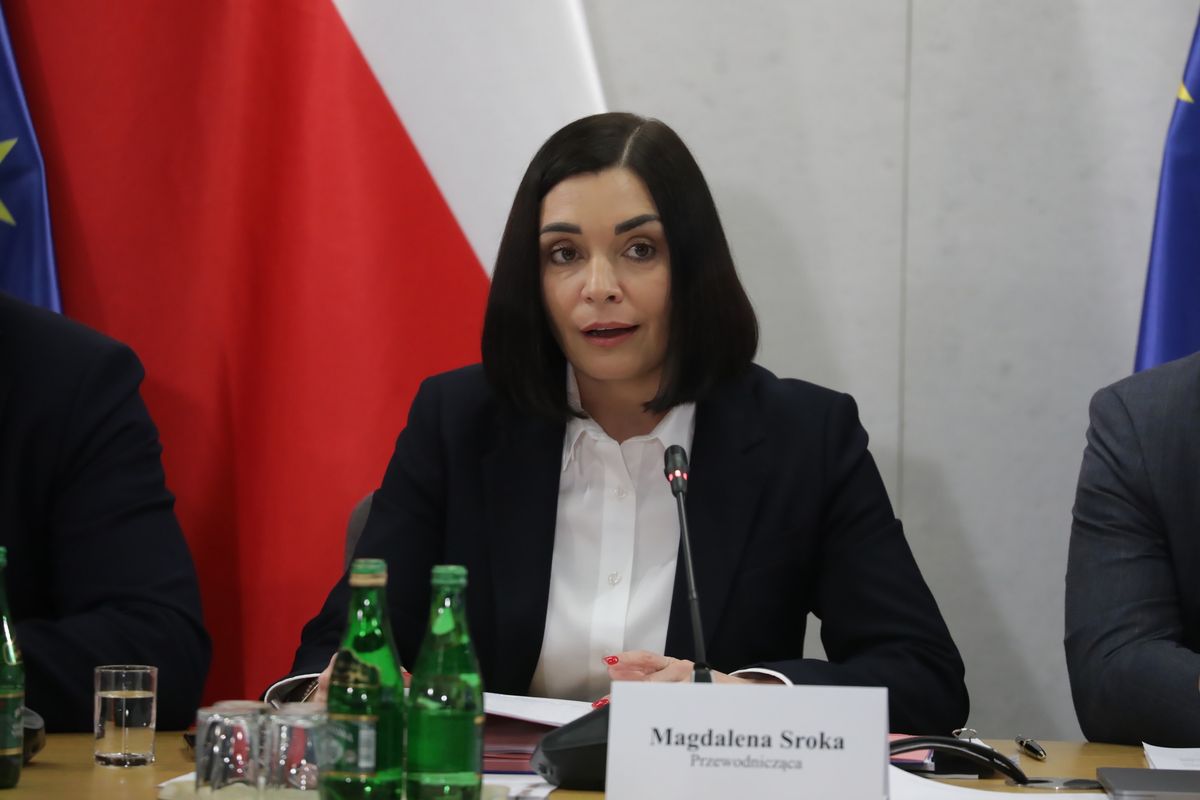 "Tajne dokumenty zaczynają napływać". Komisja ds. Pegasusa po ...
