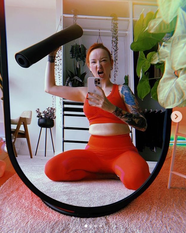 Red Lipstick Monster prezentuje DRAPIEŻNĄ WERSJĘ siebie. Poznajecie ...