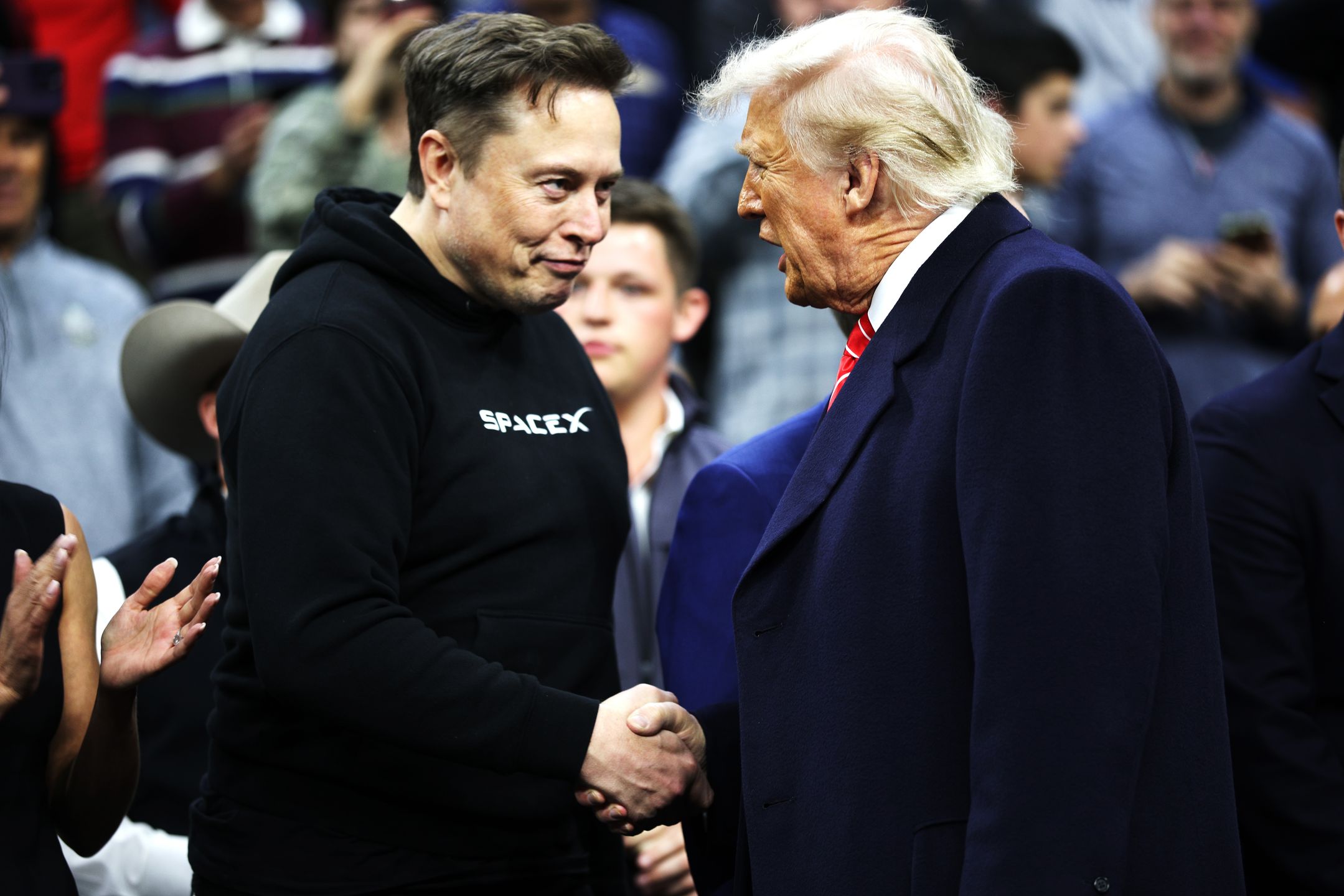 Elon Musk dementuje plotki o odejściu z rządu USA