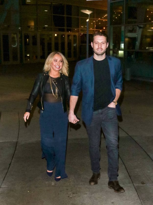 Hayden Panettiere i jej partner WDALI SIĘ W BÓJKĘ przed restauracją ...