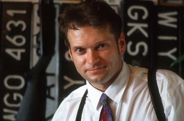 Tak Krzysztof Rutkowski wyglądał 30 LAT TEMU! Jeszcze bez kwadratowej ...