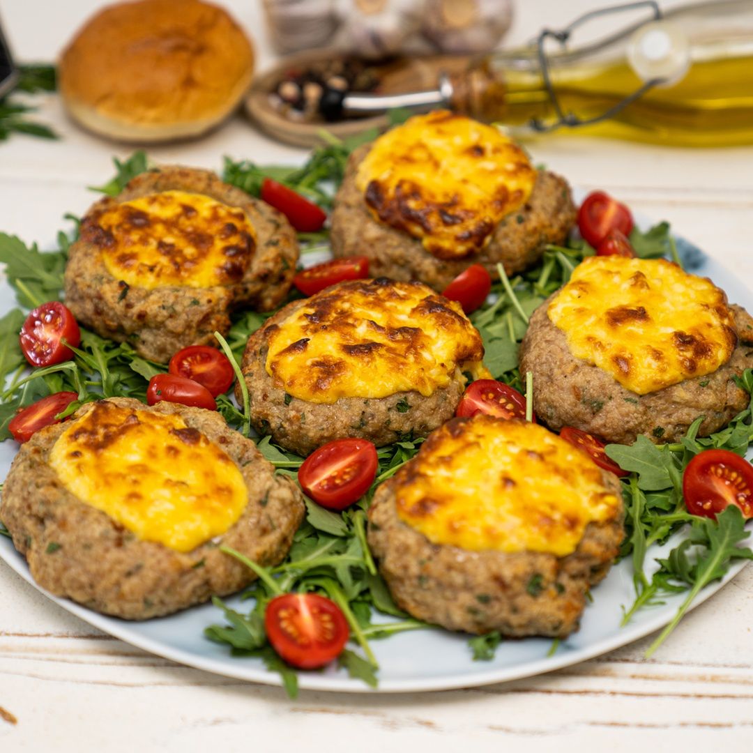 Pyszne kotlety mielone z piekarnika. Prosty przepis na obiad