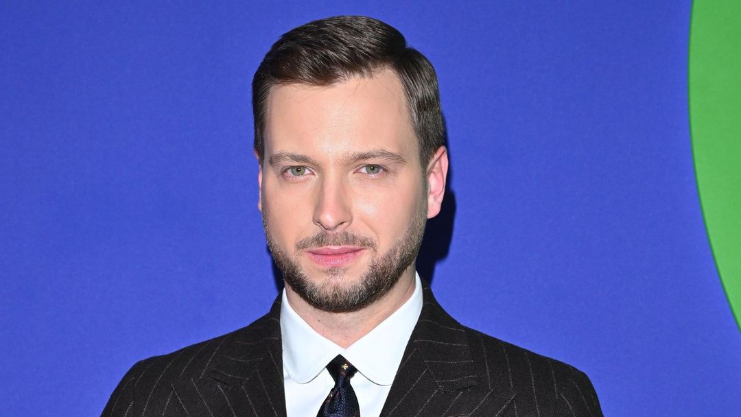 Kim jest Radomir Wit? Poprowadzi debatę prezydencką. Nie raz ścinał się ...