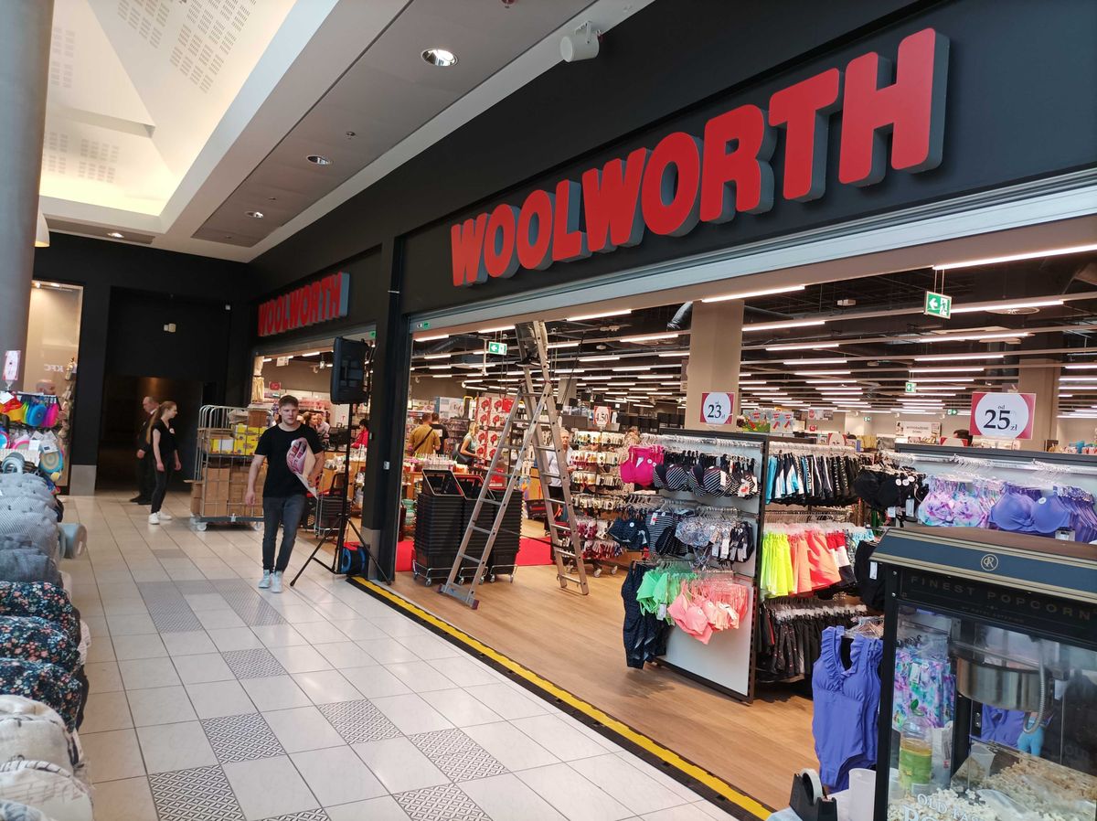 Woolworth w Polsce. Niemiecki gigant otworzył trzeci sklep w Polsce. Woolworth już działa w ...