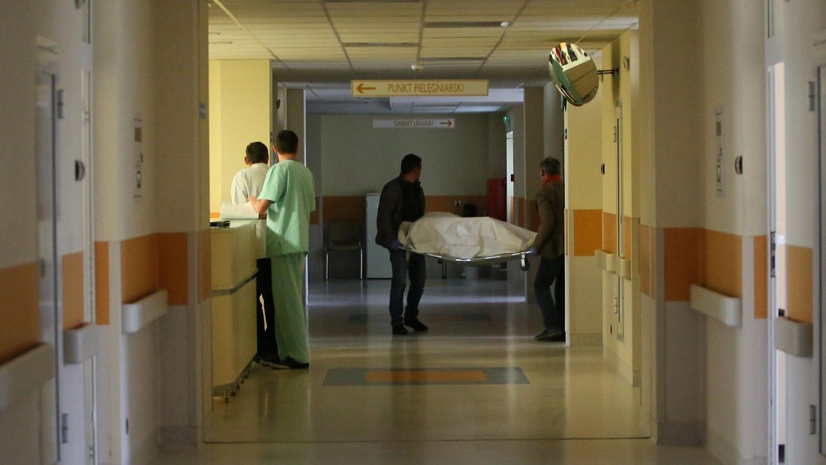 Lekarz zmarł na dyżurze. To nie pierwszy taki przypadek. Medycy pracują ...