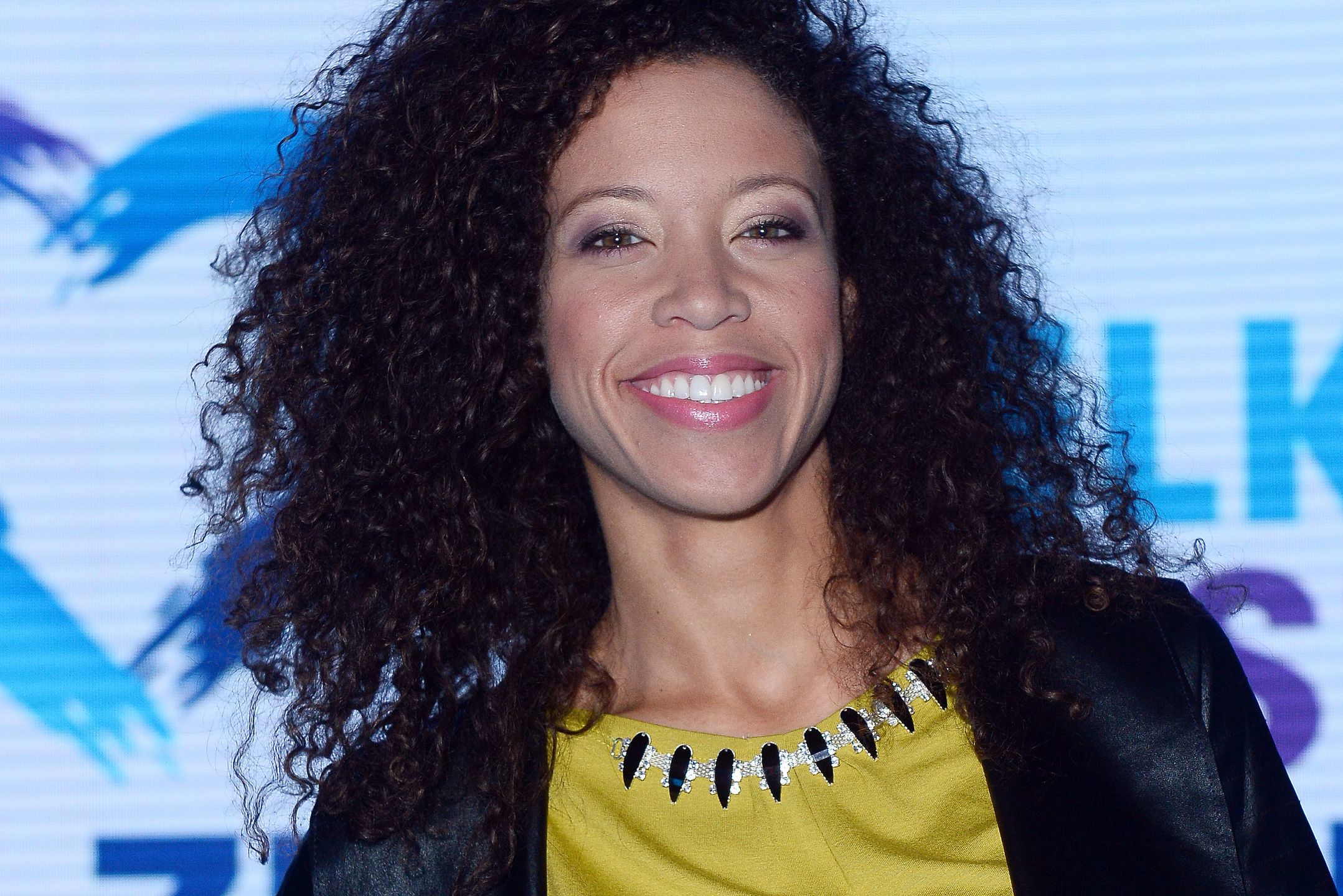 Davina Reeves-Ciara pokazała dużo starszego męża. Zostawił ją z czwórką ...