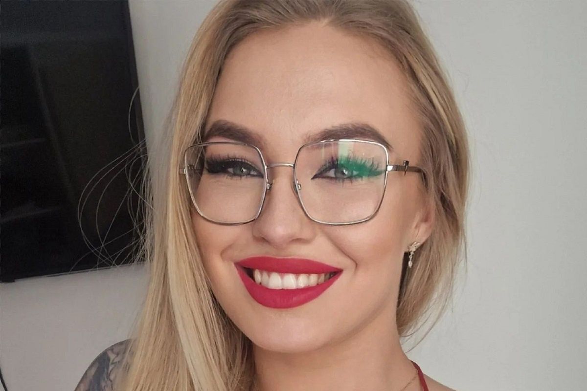 Polka jest gwiazdą filmów dla dorosłych. Teraz sprawdzi się w nowym fachu