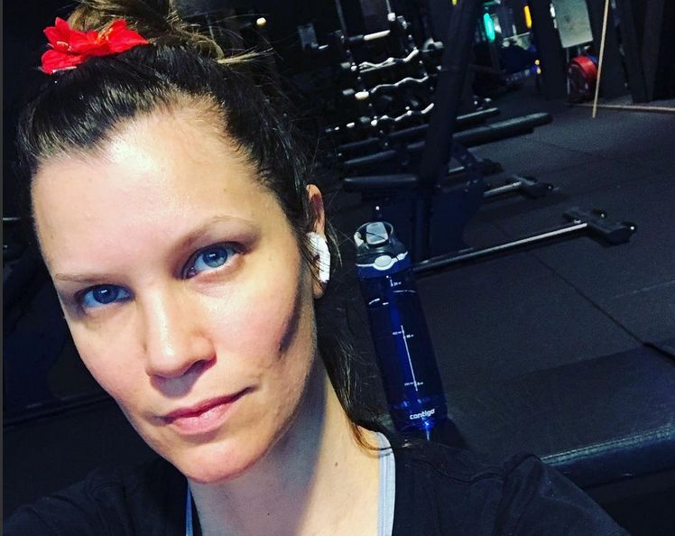 Wstrząsające wyznanie gwiazdy. Frida Farrell: Byłam więziona ...