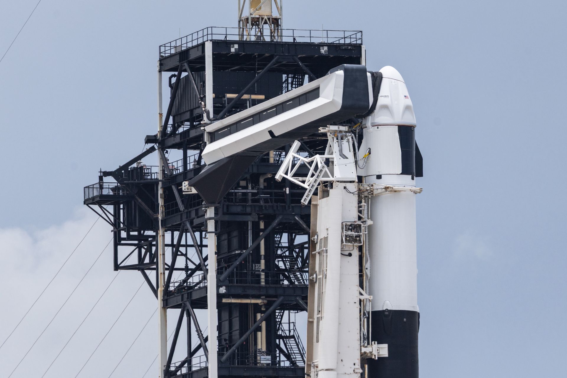 Kiedy Polak Sławosz Uznański poleci w kosmos? Jest nowa data