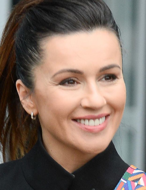 Uśmiechnięta Tadla z torebką za 11 tysięcy - Pudelek