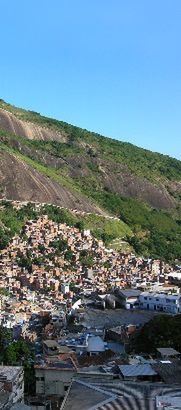 Brazylia - slumsy w Rio hitem mundialu?