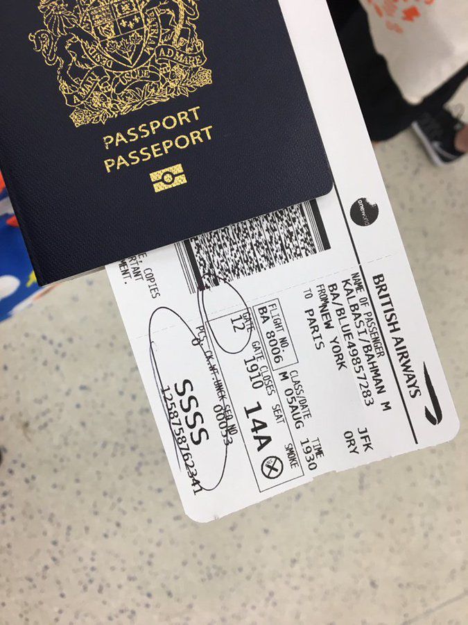 Podróżujący samolotem wolą unikać kodu „SSSS” na swojej karcie pokładowej