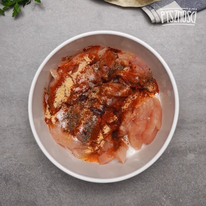 Qurrito z kurczakiem lepsze niż w KFC. Przygotowanie zajmie 5 minut